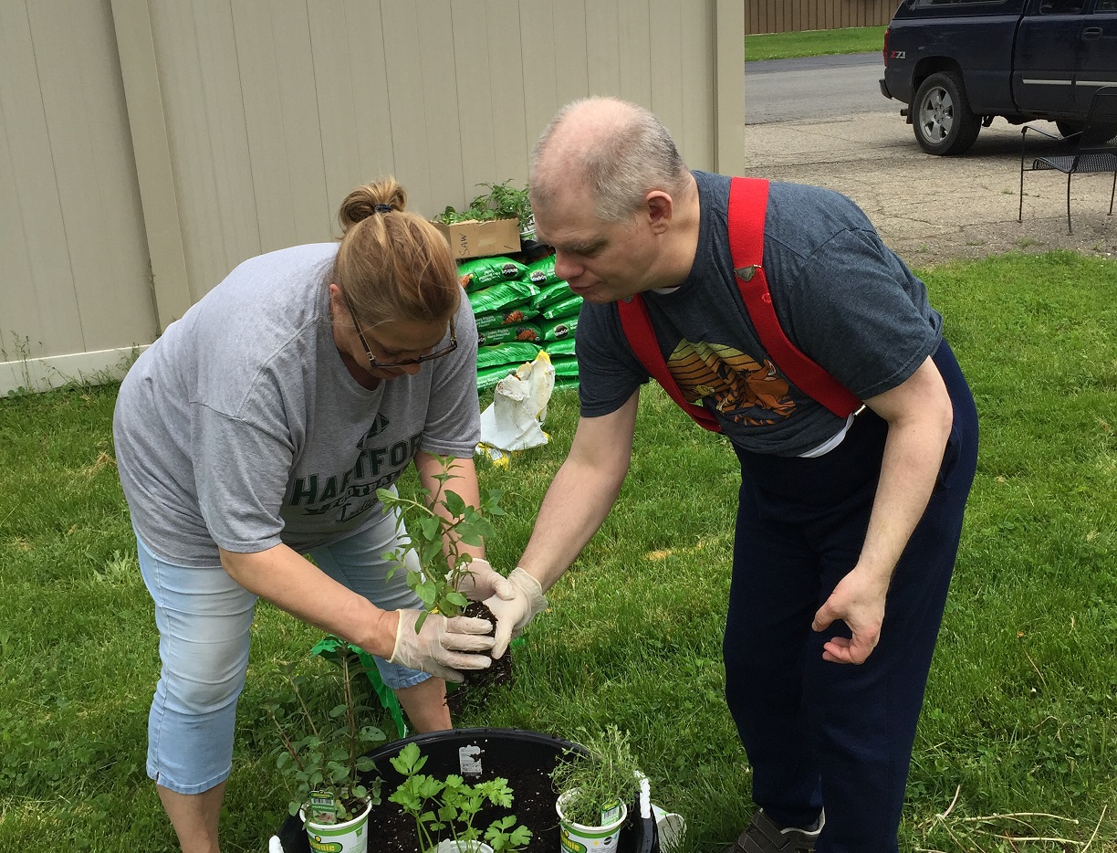 COMMUNITY LIVING SUPPORTS - Laddinc